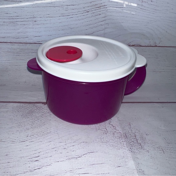 Tupperware | Kitchen | New Tupperware Crystalwave Microwaveable Soup ...